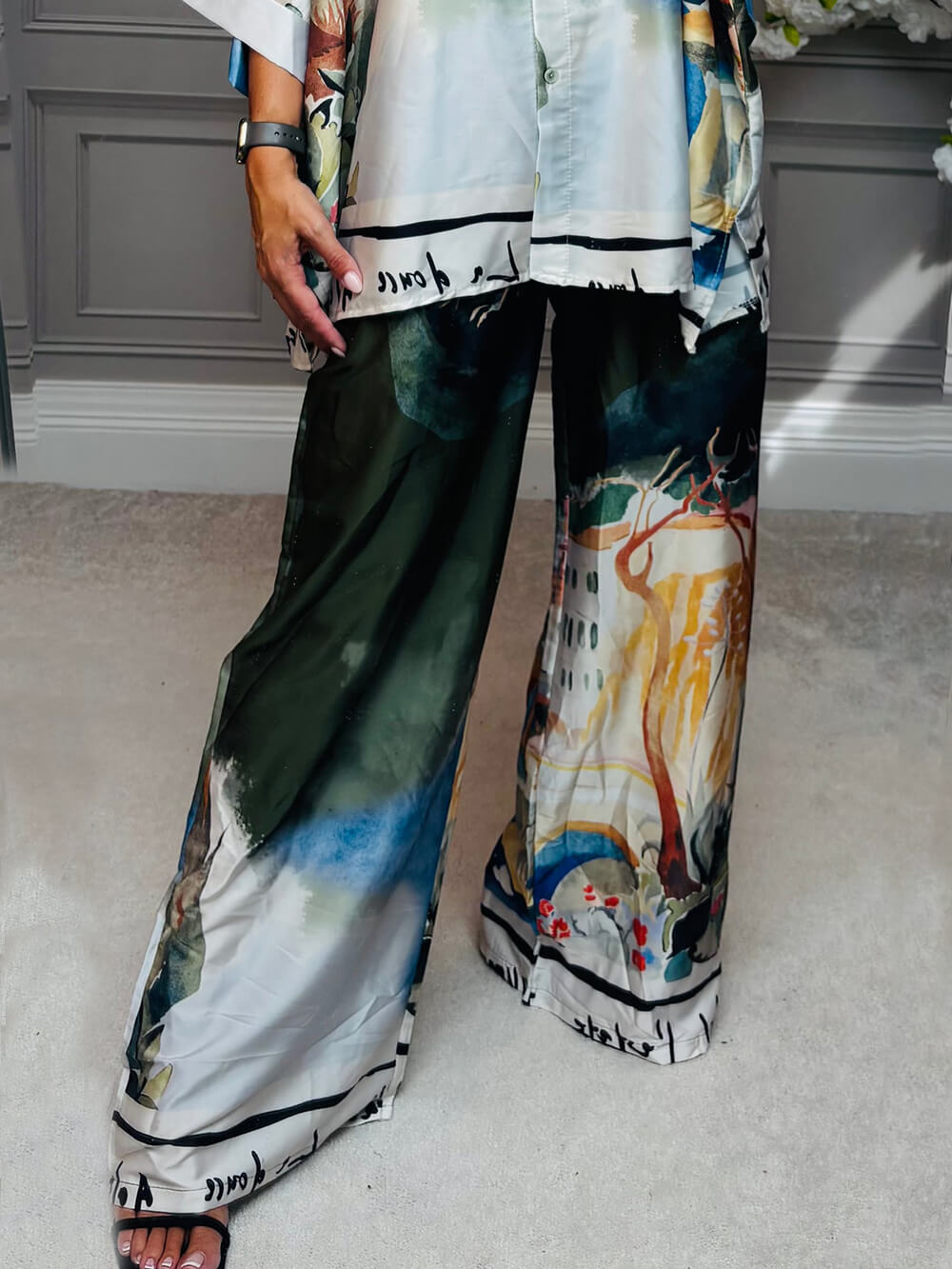 Unique Satin Roman Print Elastic-Waist Wide-Leg Pants – aMoonlark